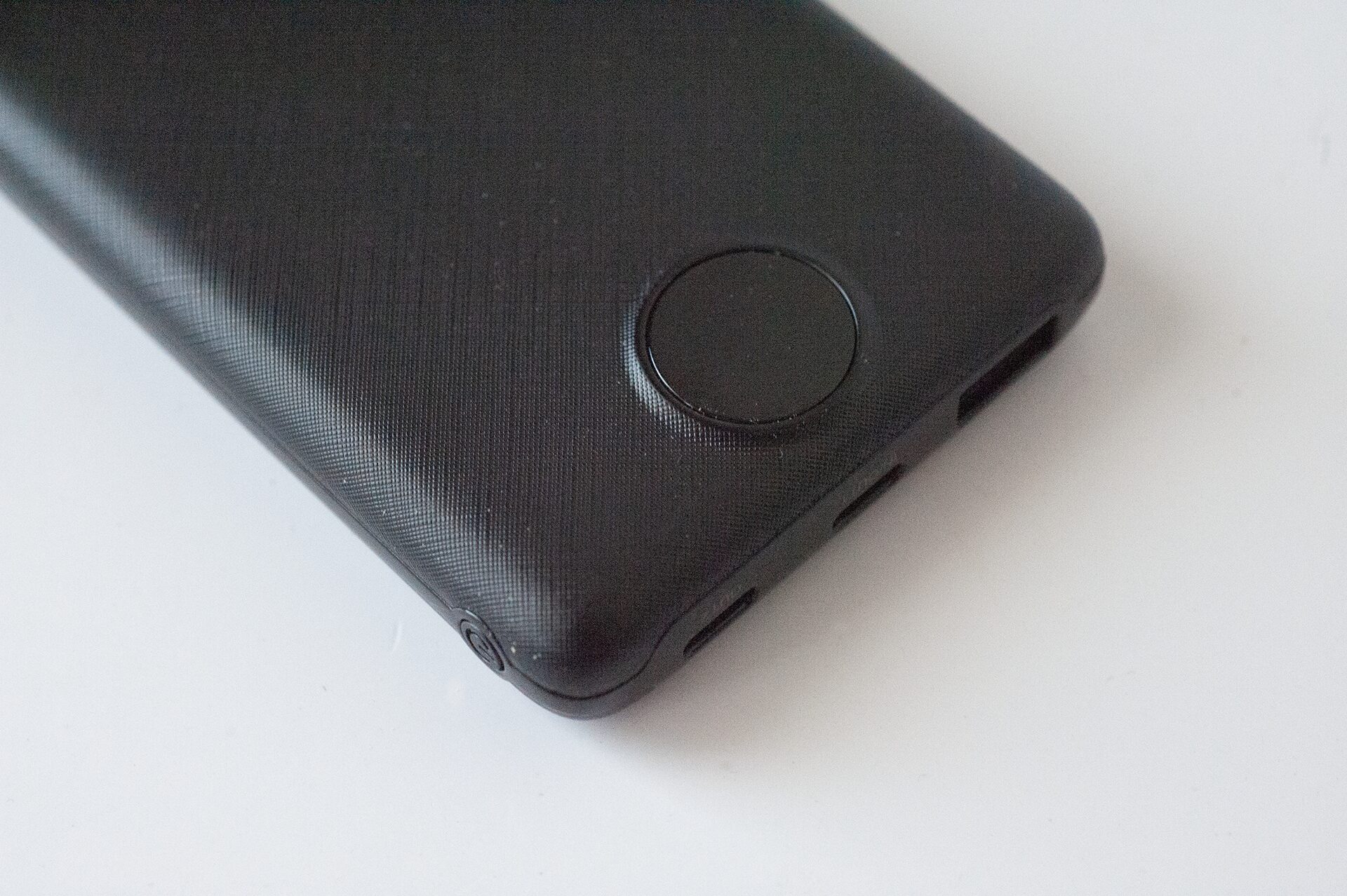 世界最薄＆最軽量級＆価格破壊！SOOEO N2 モバイルバッテリーを買ってみたのでレビュー！ | ガジェットイシュー | キミに刺さる ...